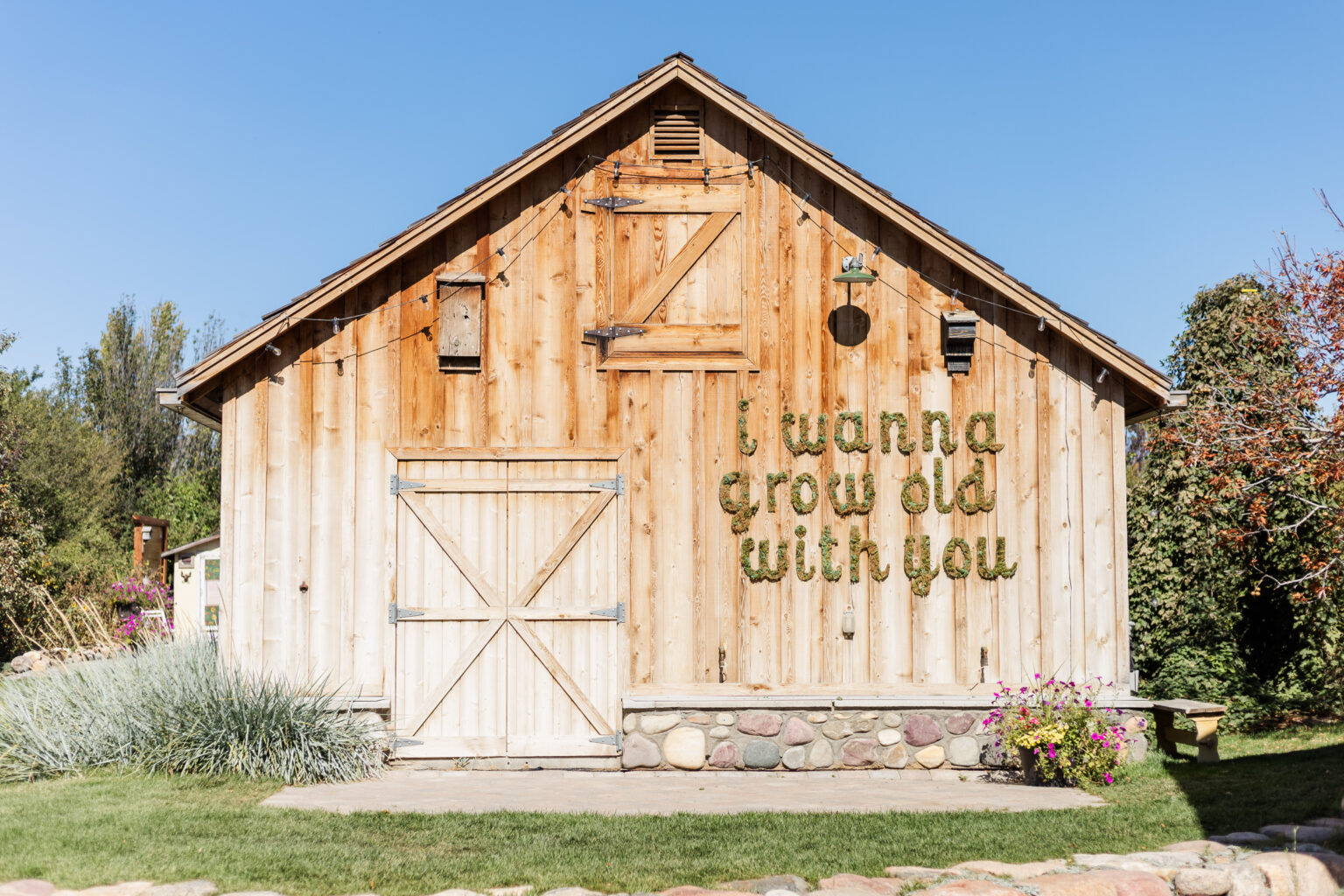 Coutts Centre Wedding - Nicole and Jim - brittanyanne.ca